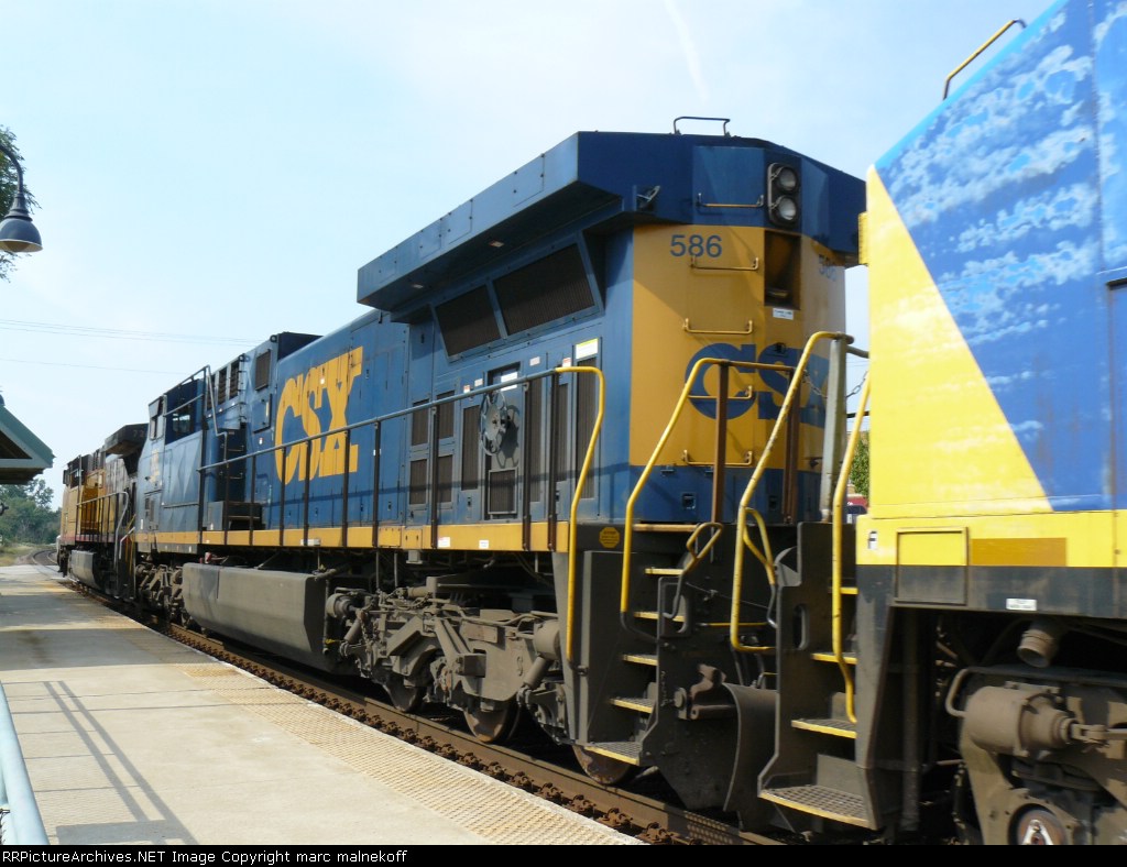 CSX 586